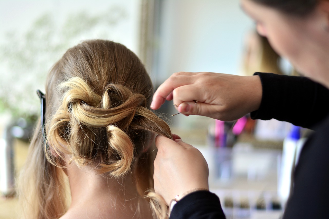 Pourquoi les cheveux sont cassants ? - Blog Santé & Bien-être