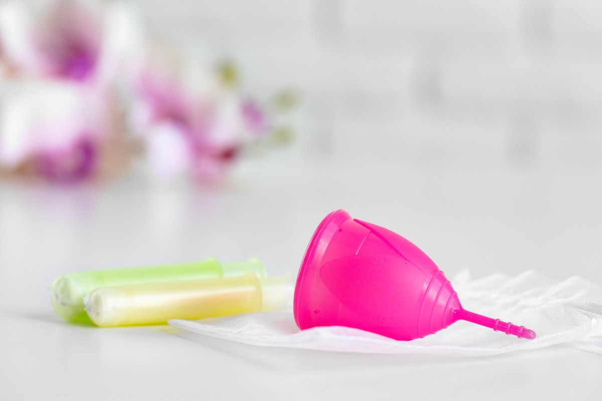 Cup menstruelle et utérus rétroversé : compatibilité, conseils et ...